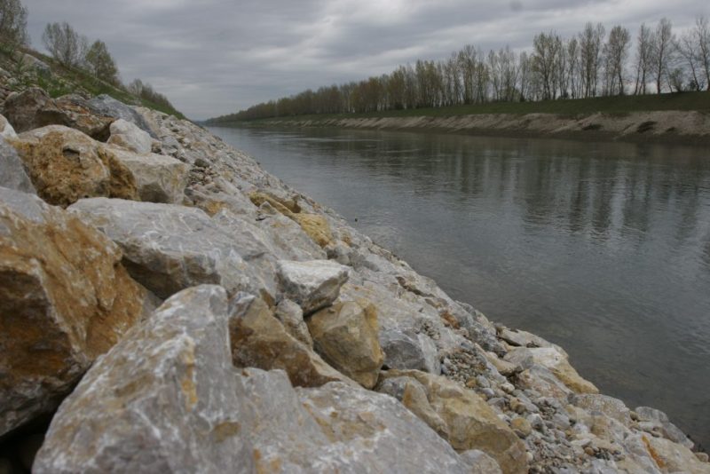 Definitions of rivers, streams, brooks, creeks and other terms - World ...