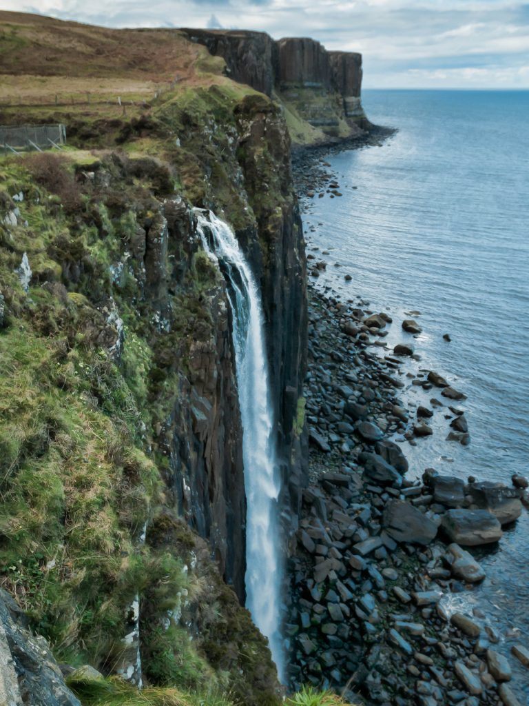 Waterfalls: Nature's Most Magnificent Treasures - World Rivers